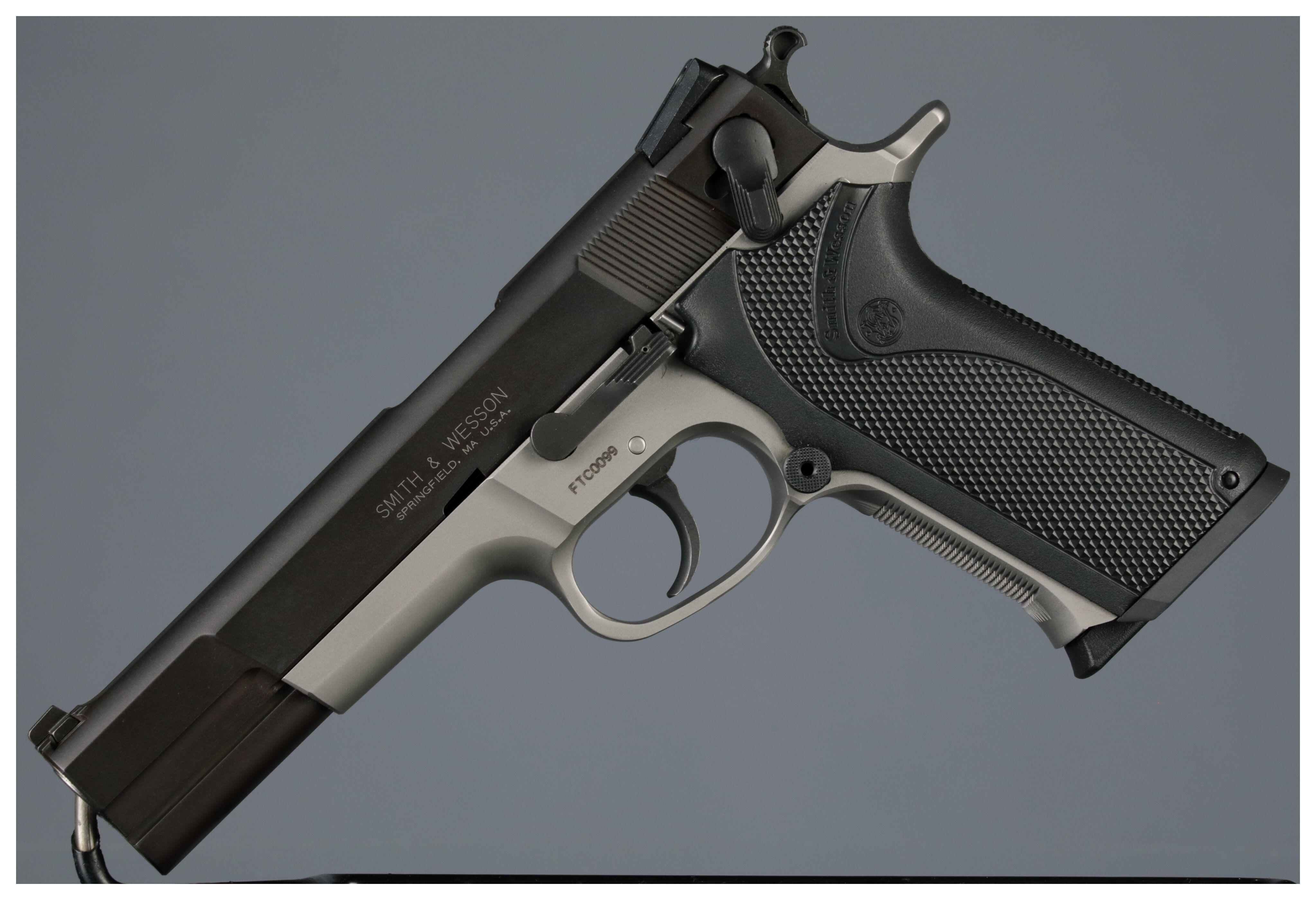 Smith & Wesson Performance Center Tactical .40 Pistol | Rock Island Auction