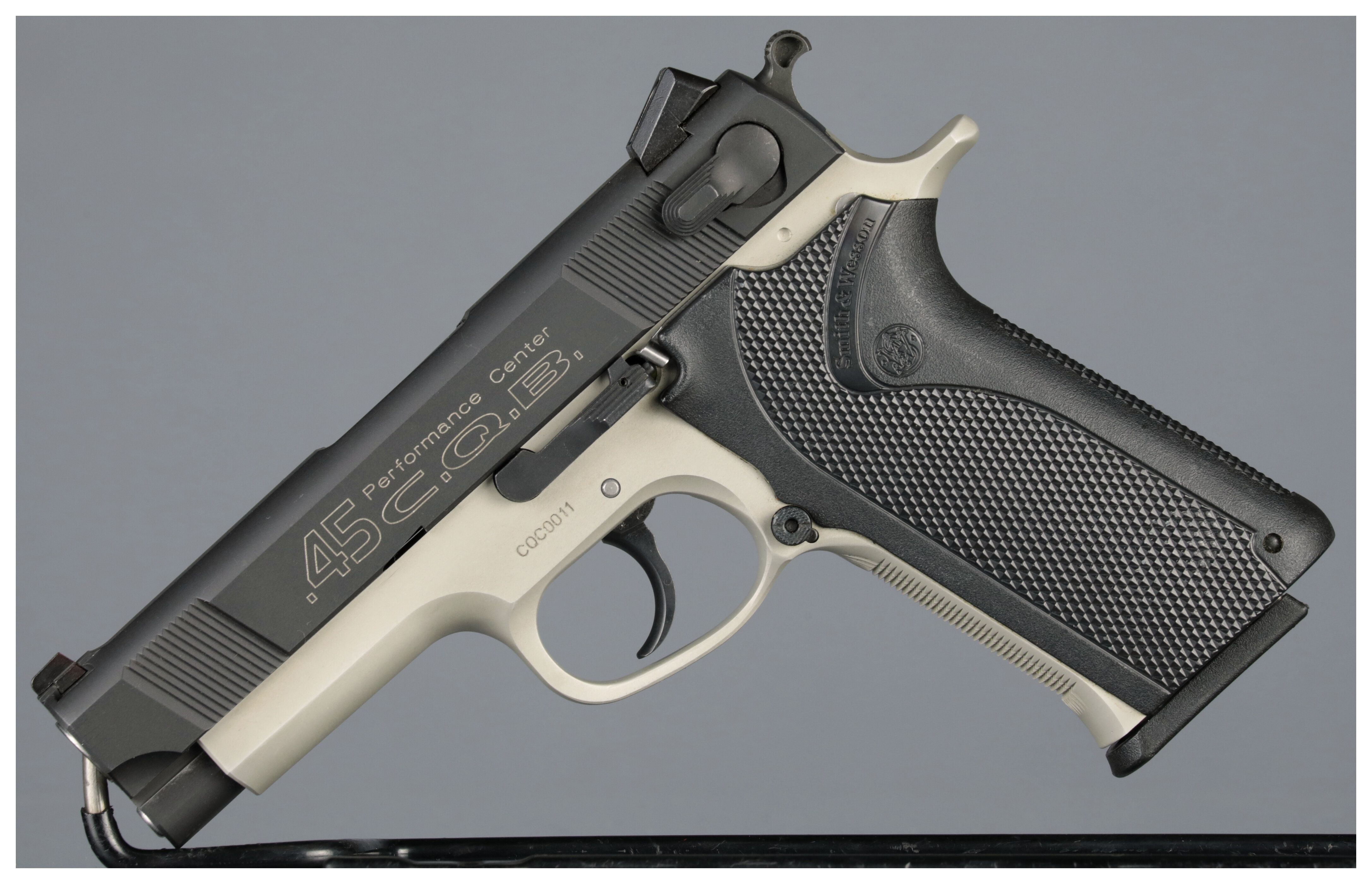 Smith & Wesson Performance Center Model 4563 CQB Pistol | Rock Island ...