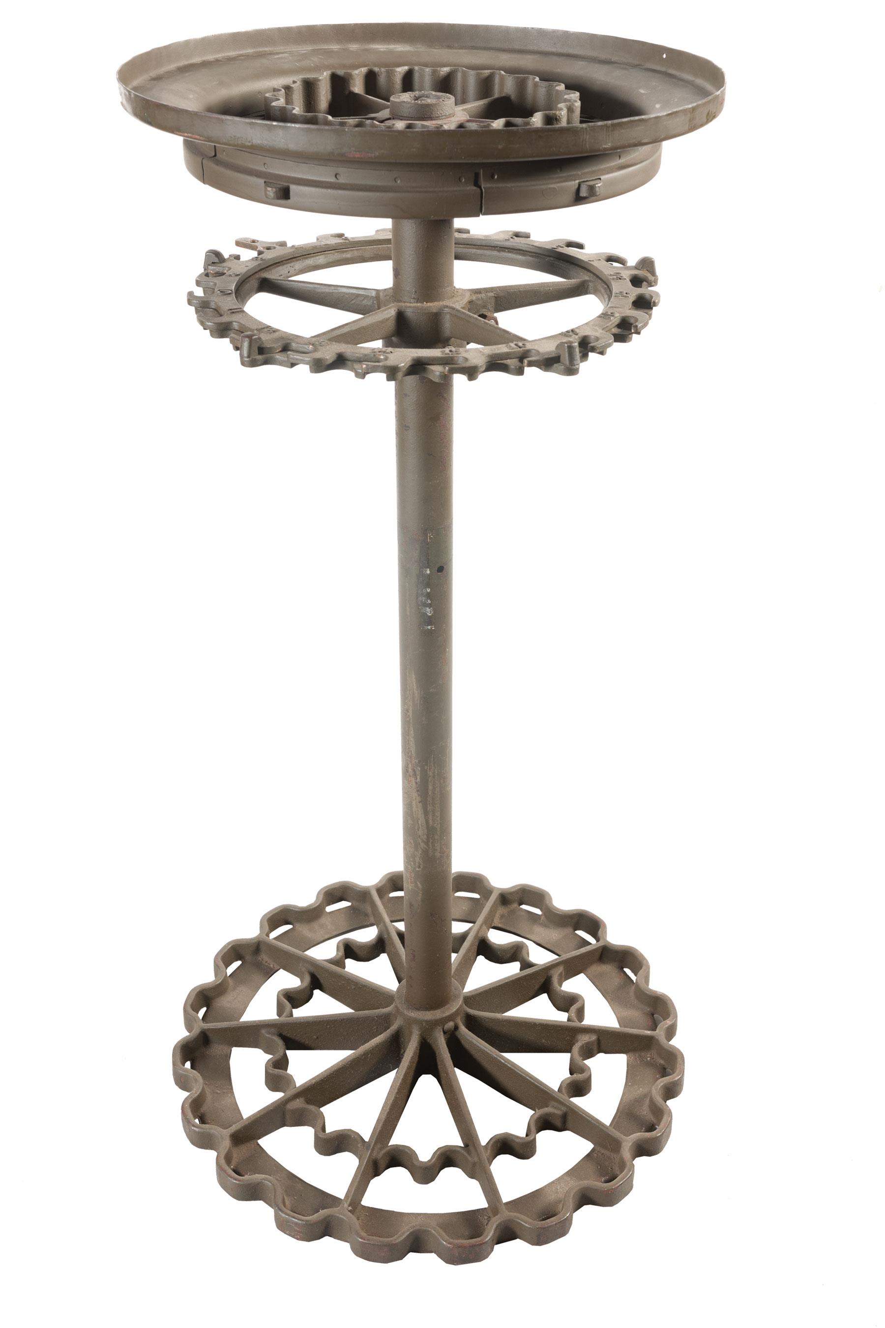 U.S. Model 1920 Barracks Pistol/ Rifle Rack | Rock Island Auction